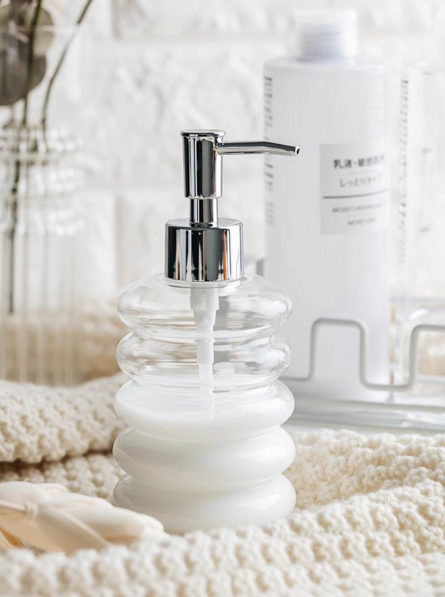 Bubble Glass Soap Dispenser – roomable studios